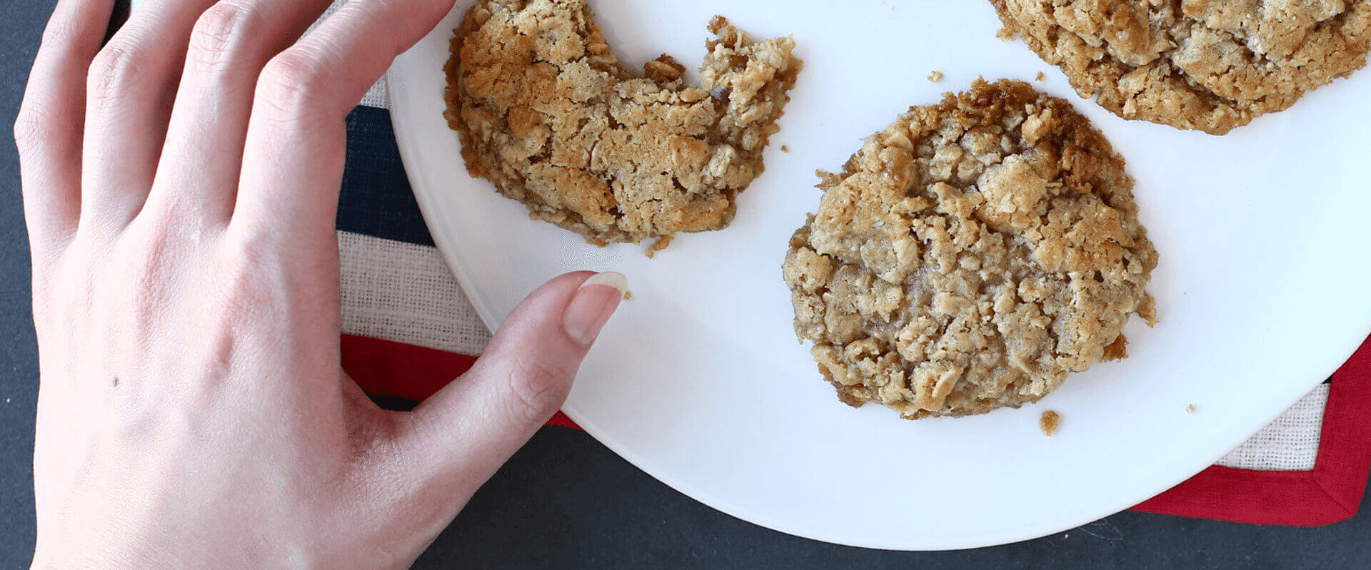 QUAKER® Best Oatmeal Cookies | More Smiles With Every Bite